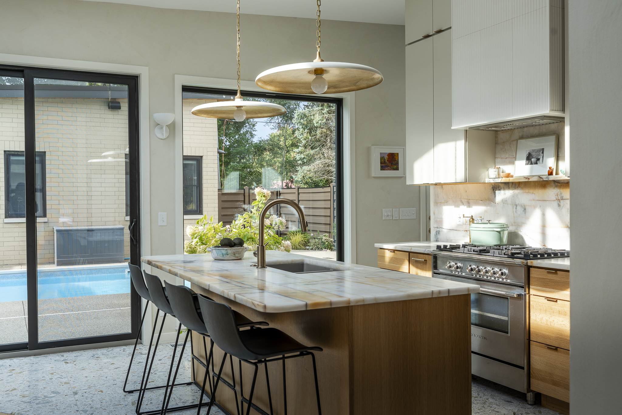 Quartz Countertops for Small Kitchen Spaces